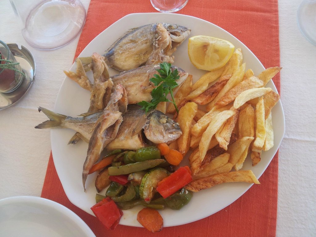 TARATSA KITCHEN BAR | VriskoLysi